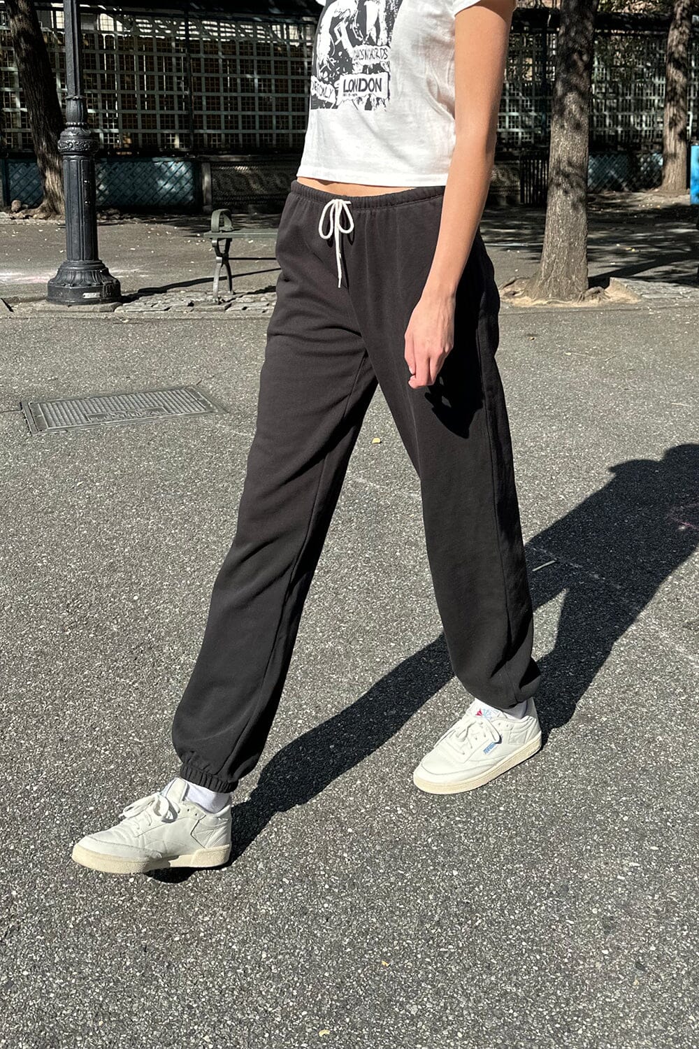 Rosa Tie Sweatpants – Brandy Melville UK